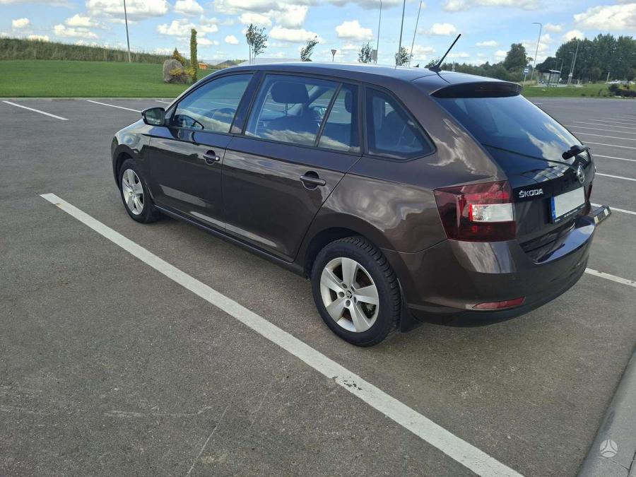 Brūns Skoda Rapid 2016 Viļņa, ar dzinēja tilpumu 1.20 L un nobraukumu 186 tūkst. km par 5500 €, foto 5 vietnē AUTOMOTO.COM.LV
