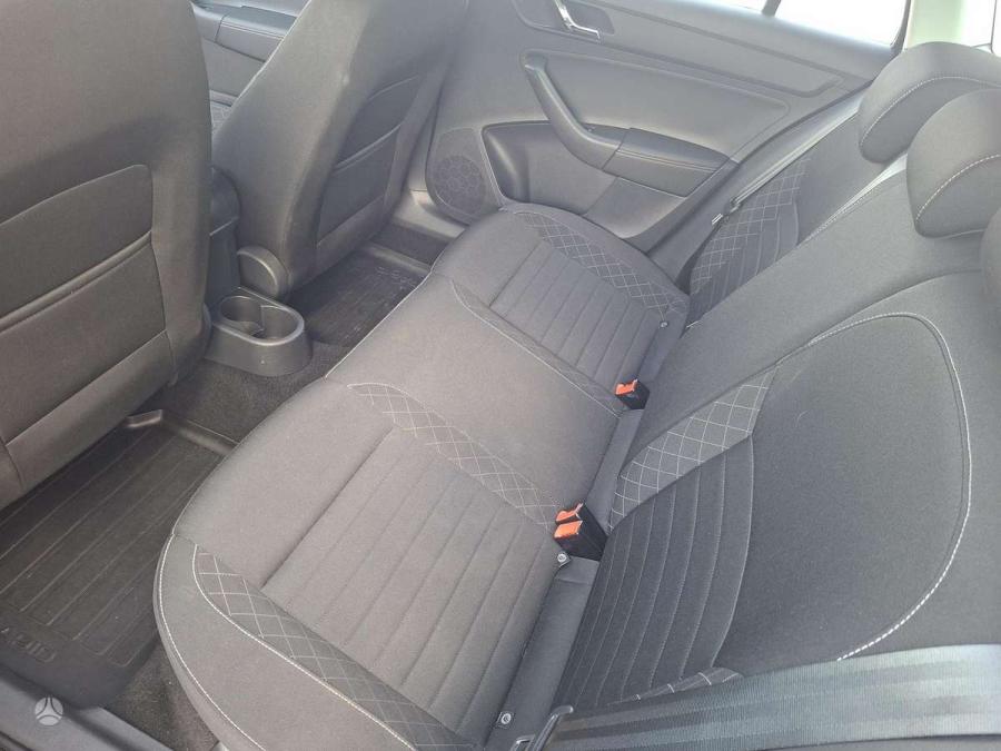 Brūns Skoda Rapid 2016 Viļņa, ar dzinēja tilpumu 1.20 L un nobraukumu 186 tūkst. km par 5500 €, foto 12 vietnē AUTOMOTO.COM.LV