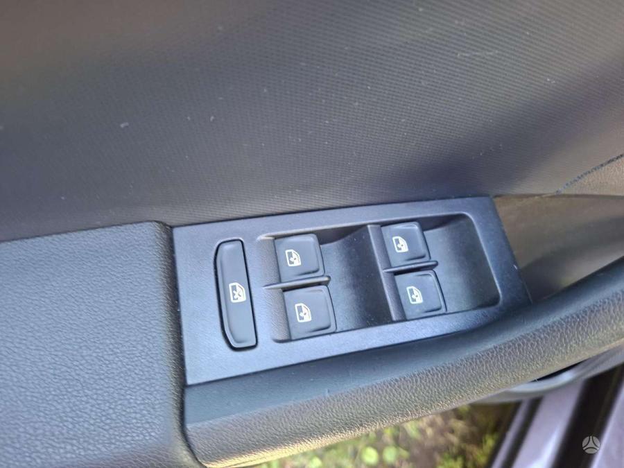 Brūns Skoda Rapid 2016 Viļņa, ar dzinēja tilpumu 1.20 L un nobraukumu 186 tūkst. km par 5500 €, foto 14 vietnē AUTOMOTO.COM.LV