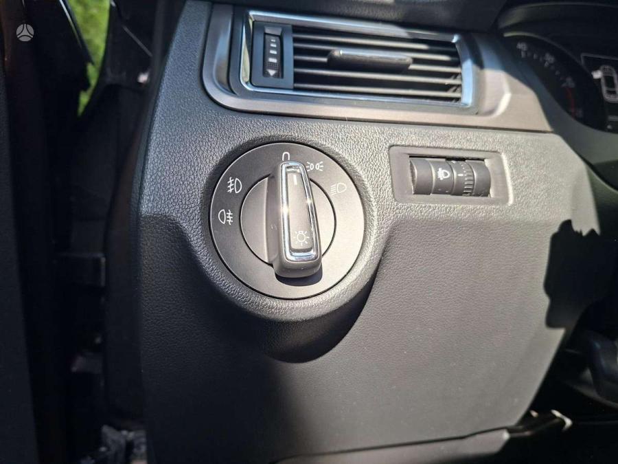 Brūns Skoda Rapid 2016 Viļņa, ar dzinēja tilpumu 1.20 L un nobraukumu 186 tūkst. km par 5500 €, foto 16 vietnē AUTOMOTO.COM.LV