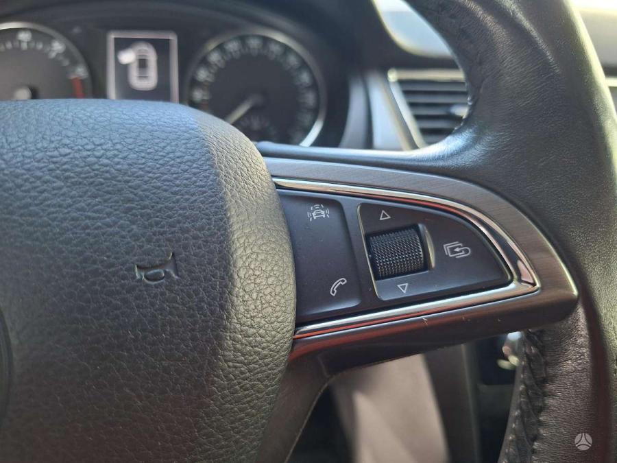 Brūns Skoda Rapid 2016 Viļņa, ar dzinēja tilpumu 1.20 L un nobraukumu 186 tūkst. km par 5500 €, foto 17 vietnē AUTOMOTO.COM.LV