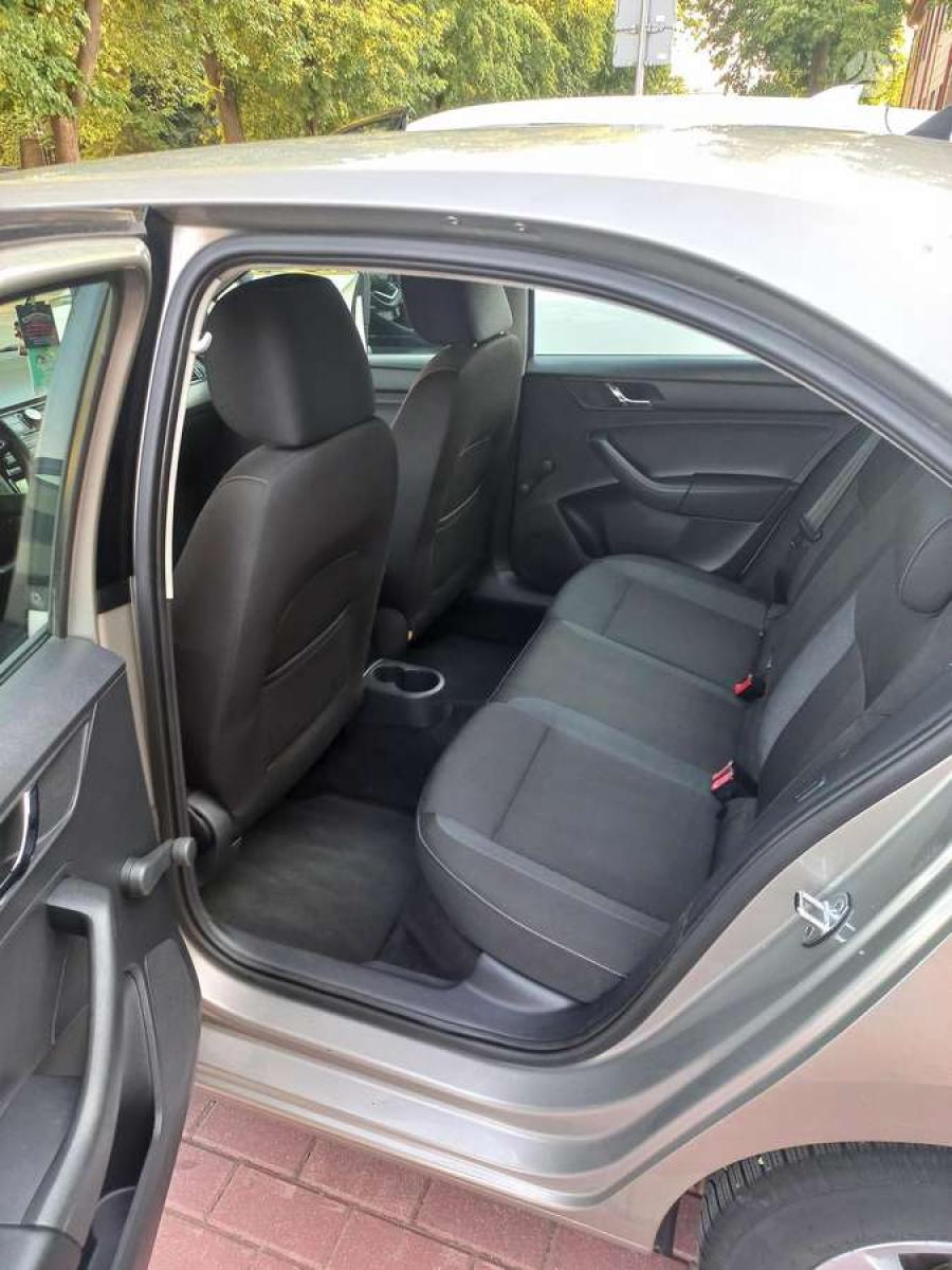 Brūns Skoda Rapid 2013 Radviliškis, ar dzinēja tilpumu 1.60 L un nobraukumu 233 tūkst. km par 3650 €, foto 6 vietnē AUTOMOTO.COM.LV