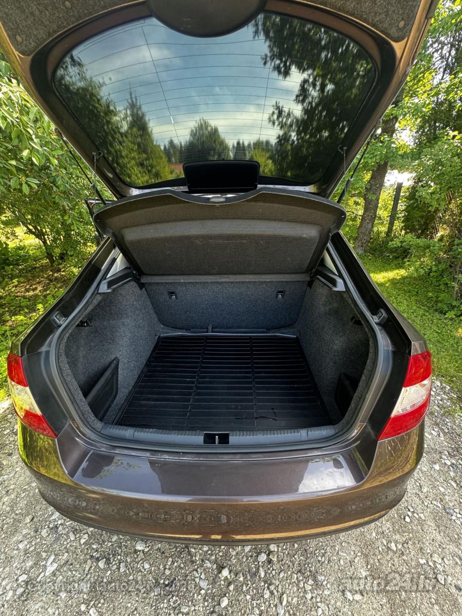 Brūns Skoda Rapid 2015 Tallina, ar dzinēja tilpumu 1.20 L un nobraukumu 103 tūkst. km par 6000 €, foto 11 vietnē AUTOMOTO.COM.LV