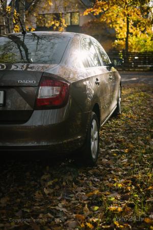 Brown Skoda Rapid 2018 in Tallinn, with an engine capacity of 1.00 L and mileage of 139 thousand km for 9000 €, photo 8 on AUTOMOTO.COM.LV
