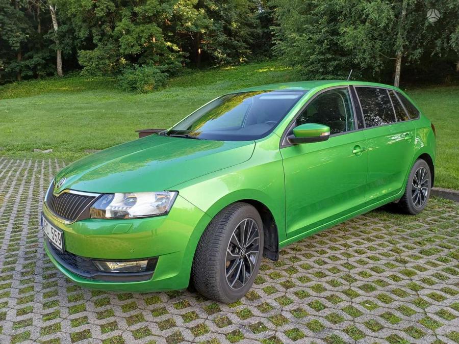 Green Skoda Rapid 2018 in Vilnius, with an engine capacity of 1.00 L and mileage of 143 thousand km for 7700 €, photo 1 on AUTOMOTO.COM.LV