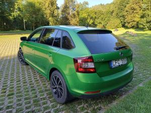Green Skoda Rapid 2018 in Vilnius, with an engine capacity of 1.00 L and mileage of 143 thousand km for 7700 €, photo 5 on AUTOMOTO.COM.LV