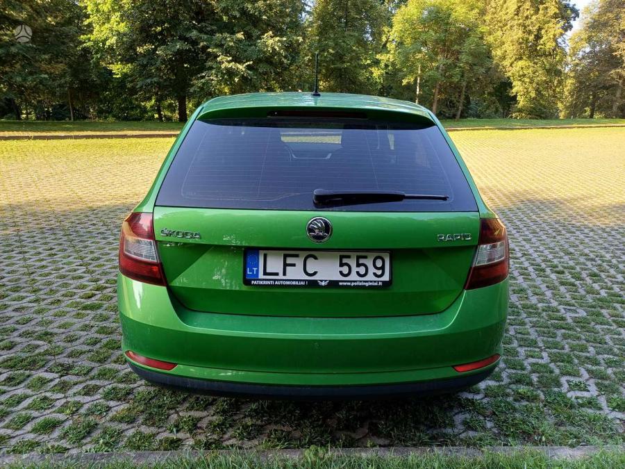 Green Skoda Rapid 2018 in Vilnius, with an engine capacity of 1.00 L and mileage of 143 thousand km for 7700 €, photo 6 on AUTOMOTO.COM.LV