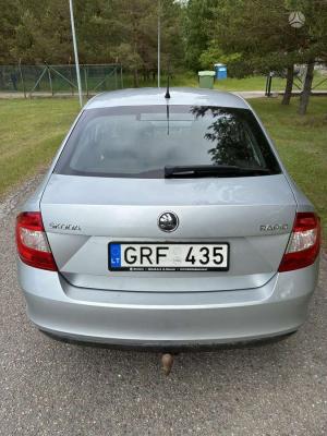 Pelēks Skoda Rapid 2013 Šauļi, ar dzinēja tilpumu 1.60 L un nobraukumu 205 tūkst. km par 4500 €, foto 5 vietnē AUTOMOTO.COM.LV