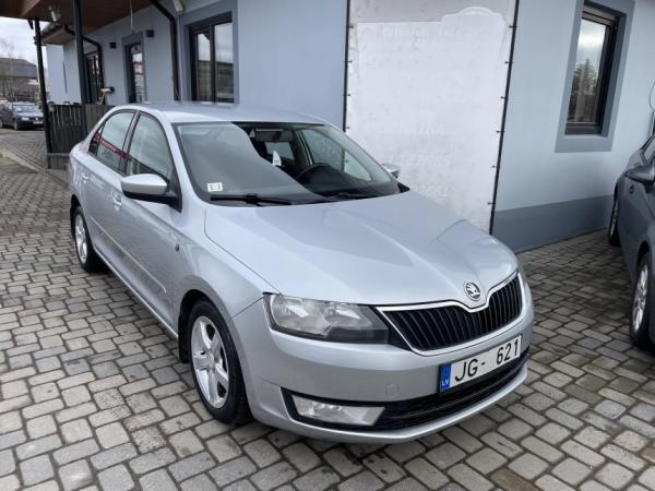 Grey Skoda Rapid 2013 in Riga, with an engine capacity of 1.60 L and mileage of 274 thousand km for 4450 €, photo 1 on AUTOMOTO.COM.LV