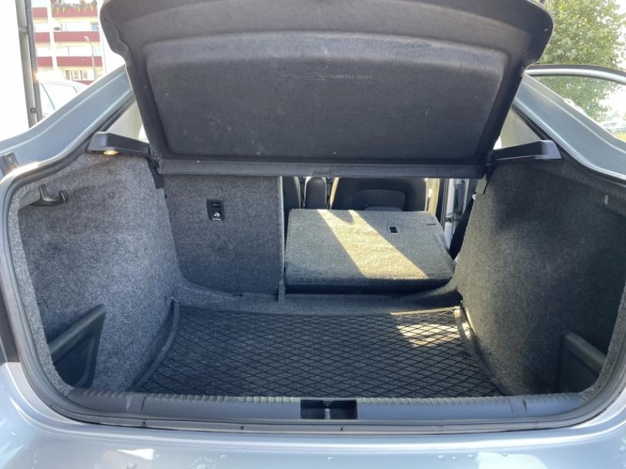 Pelēks Skoda Rapid 2013 Rīga, ar dzinēja tilpumu 1.60 L un nobraukumu 274 tūkst. km par 4450 €, foto 19 vietnē AUTOMOTO.COM.LV