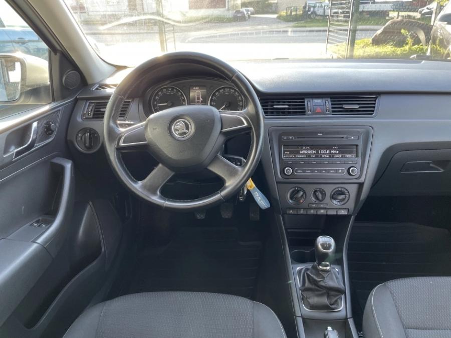 Pelēks Skoda Rapid 2013 Rīga, ar dzinēja tilpumu 1.60 L un nobraukumu 274 tūkst. km par 4450 €, foto 23 vietnē AUTOMOTO.COM.LV