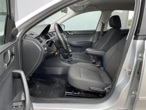 Pelēks Skoda Rapid 2013 Rīga, ar dzinēja tilpumu 1.60 L un nobraukumu 274 tūkst. km par 4450 €, foto 37 vietnē AUTOMOTO.COM.LV