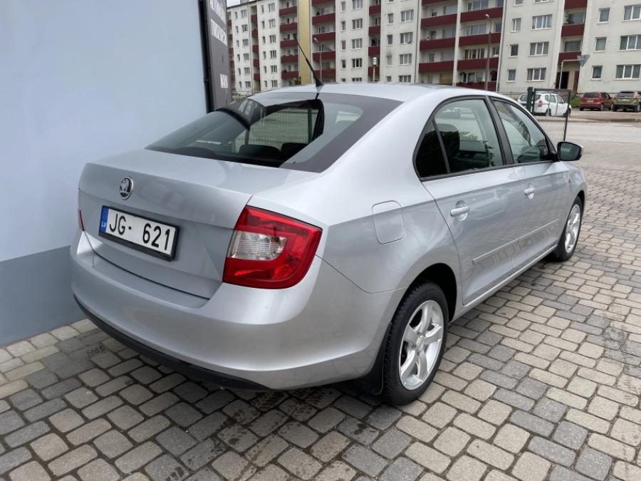 Pelēks Skoda Rapid 2013 Rīga, ar dzinēja tilpumu 1.60 L un nobraukumu 274 tūkst. km par 4450 €, foto 44 vietnē AUTOMOTO.COM.LV