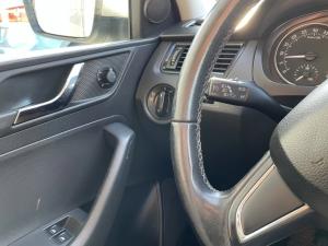 Pelēks Skoda Rapid 2013 Rīga, ar dzinēja tilpumu 1.60 L un nobraukumu 274 tūkst. km par 4450 €, foto 58 vietnē AUTOMOTO.COM.LV