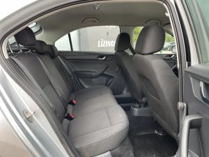 Pelēks Skoda Rapid 2013 Rīga, ar dzinēja tilpumu 1.60 L un nobraukumu 274 tūkst. km par 4450 €, foto 68 vietnē AUTOMOTO.COM.LV