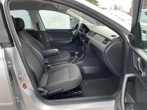 Pelēks Skoda Rapid 2013 Rīga, ar dzinēja tilpumu 1.60 L un nobraukumu 274 tūkst. km par 4450 €, foto 85 vietnē AUTOMOTO.COM.LV