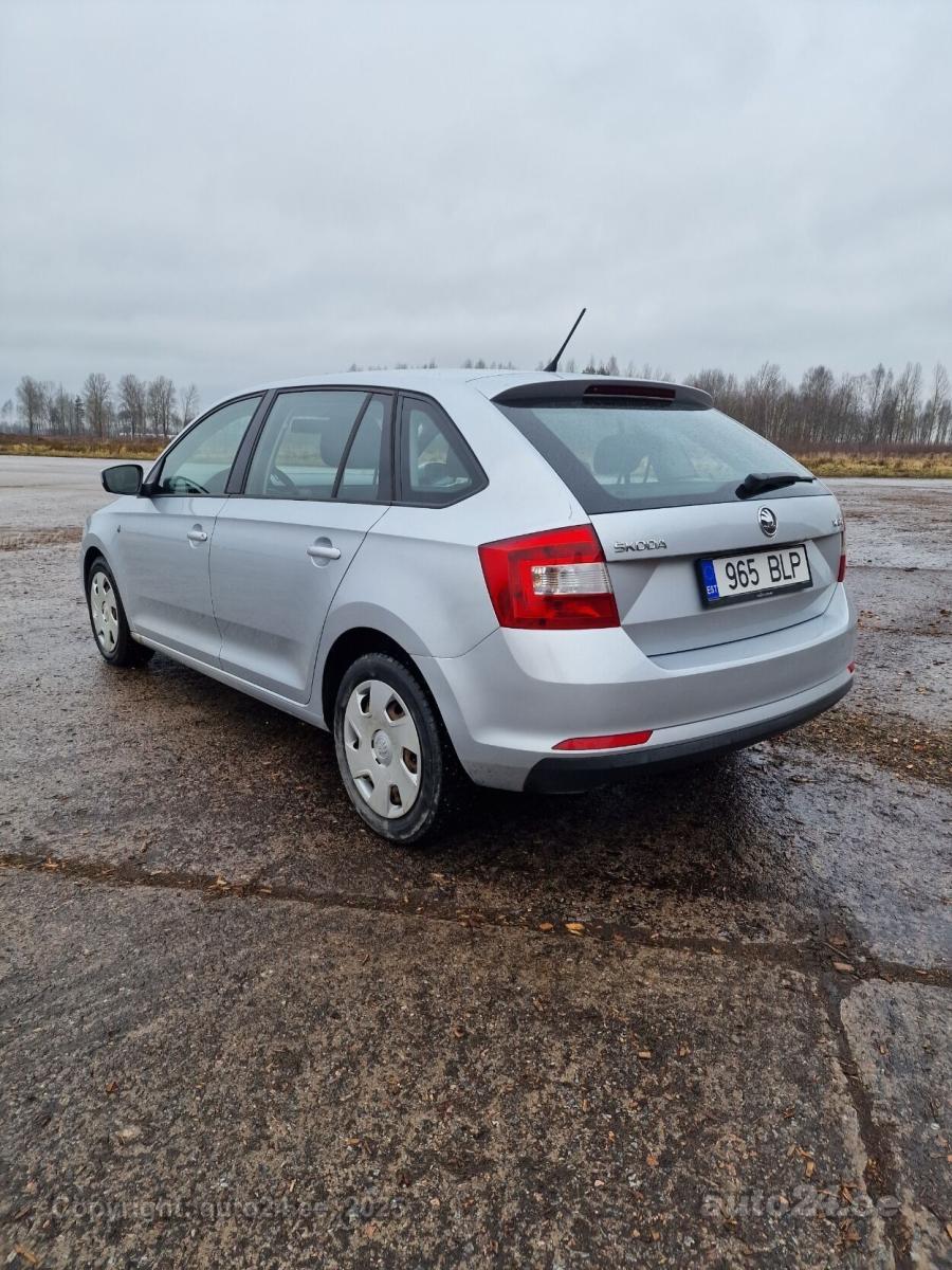 Grey Skoda Rapid 2014 in Tallinn, with an engine capacity of 1.20 L and mileage of 253 thousand km for 2700 €, photo 7 on AUTOMOTO.COM.LV