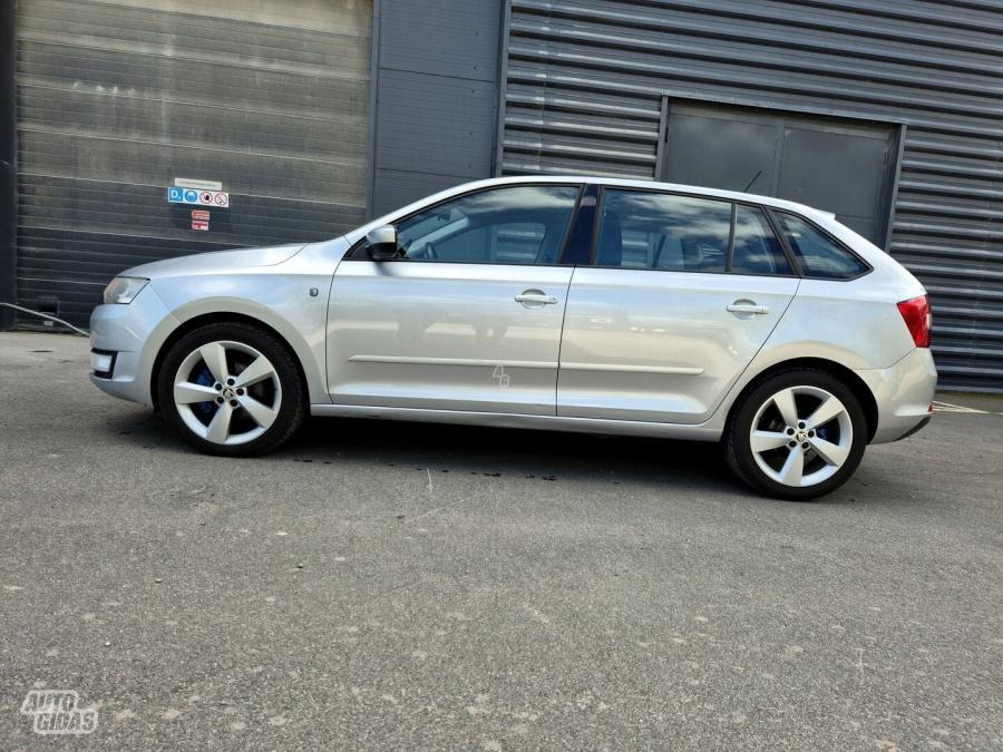 Grey Skoda Rapid 2014 in Kaunas, with an engine capacity of 1.60 L and mileage of 358 thousand km for 4700 €, photo 1 on AUTOMOTO.COM.LV