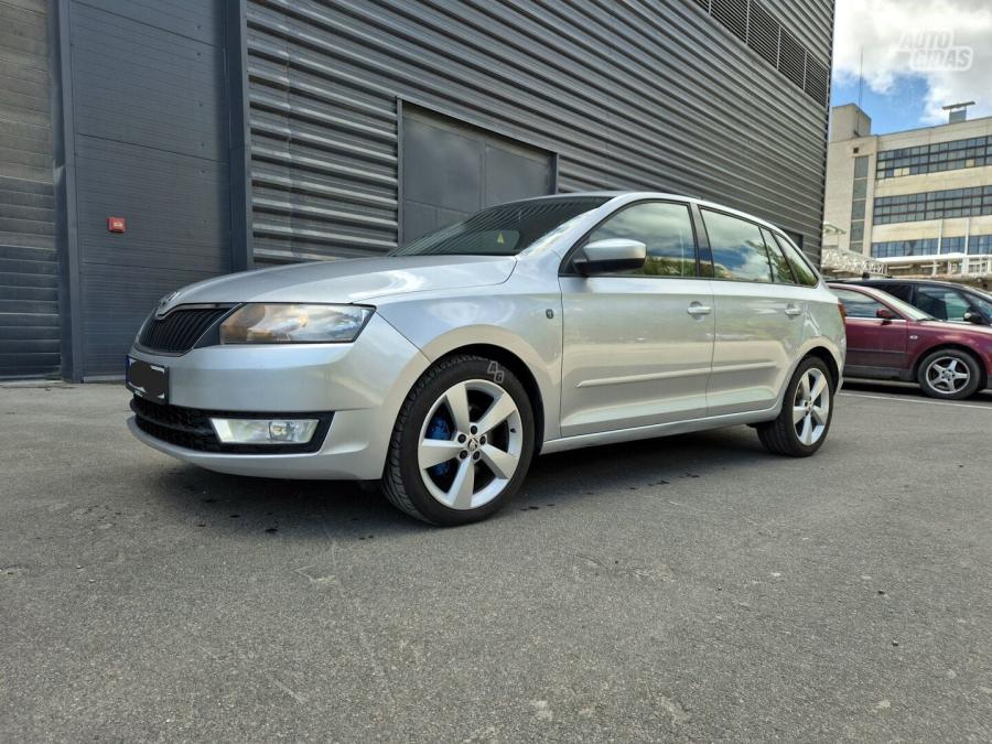 Grey Skoda Rapid 2014 in Kaunas, with an engine capacity of 1.60 L and mileage of 358 thousand km for 4700 €, photo 3 on AUTOMOTO.COM.LV