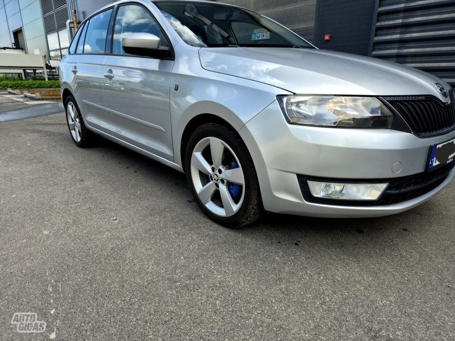 Grey Skoda Rapid 2014 in Kaunas, with an engine capacity of 1.60 L and mileage of 358 thousand km for 4700 €, photo 6 on AUTOMOTO.COM.LV