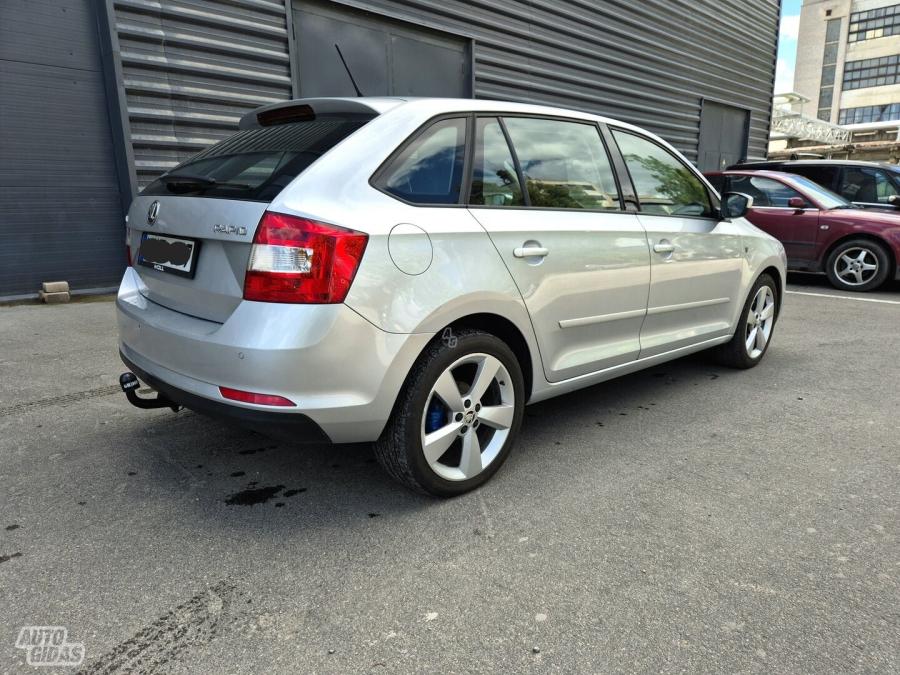 Grey Skoda Rapid 2014 in Kaunas, with an engine capacity of 1.60 L and mileage of 358 thousand km for 4700 €, photo 8 on AUTOMOTO.COM.LV