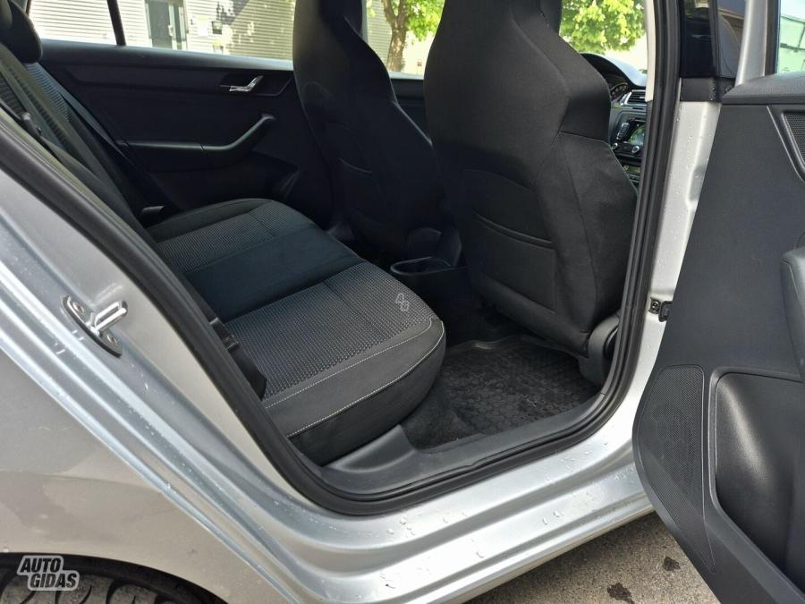 Grey Skoda Rapid 2014 in Kaunas, with an engine capacity of 1.60 L and mileage of 358 thousand km for 4700 €, photo 16 on AUTOMOTO.COM.LV