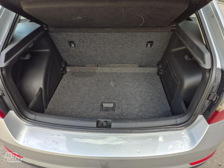Grey Skoda Rapid 2014 in Kaunas, with an engine capacity of 1.60 L and mileage of 358 thousand km for 4700 €, photo 17 on AUTOMOTO.COM.LV