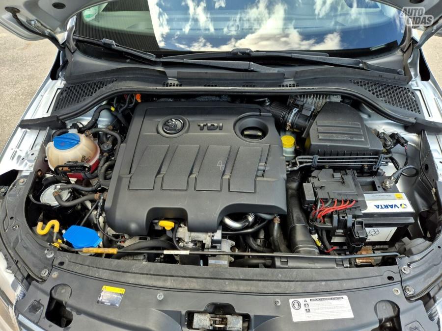 Grey Skoda Rapid 2014 in Kaunas, with an engine capacity of 1.60 L and mileage of 358 thousand km for 4700 €, photo 20 on AUTOMOTO.COM.LV