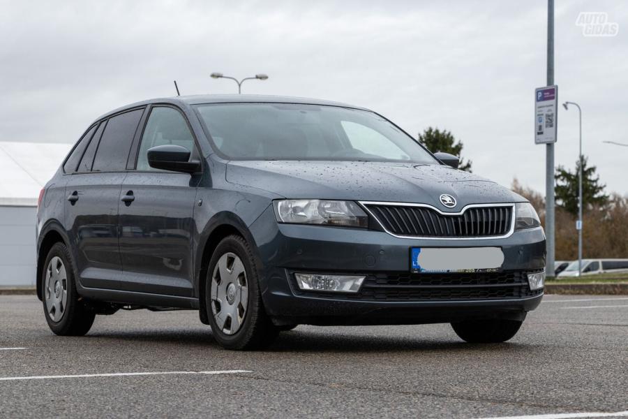 Grey Skoda Rapid 2014 in Vilnius, with an engine capacity of 1.60 L and mileage of 158 thousand km for 4900 €, photo 5 on AUTOMOTO.COM.LV