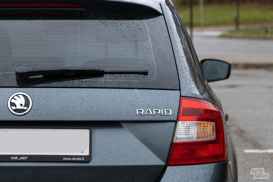 Grey Skoda Rapid 2014 in Vilnius, with an engine capacity of 1.60 L and mileage of 158 thousand km for 4900 €, photo 8 on AUTOMOTO.COM.LV