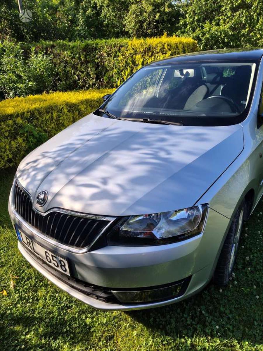 Grey Skoda Rapid 2014 in Vilnius, with an engine capacity of 1.60 L and mileage of 202 thousand km for 5500 €, photo 4 on AUTOMOTO.COM.LV