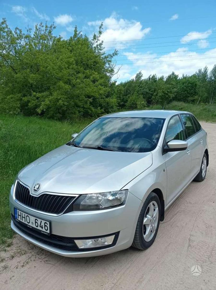 Grey Skoda Rapid 2014 in Vilnius, with an engine capacity of 1.20 L and mileage of 134 thousand km for 3950 €, photo 1 on AUTOMOTO.COM.LV