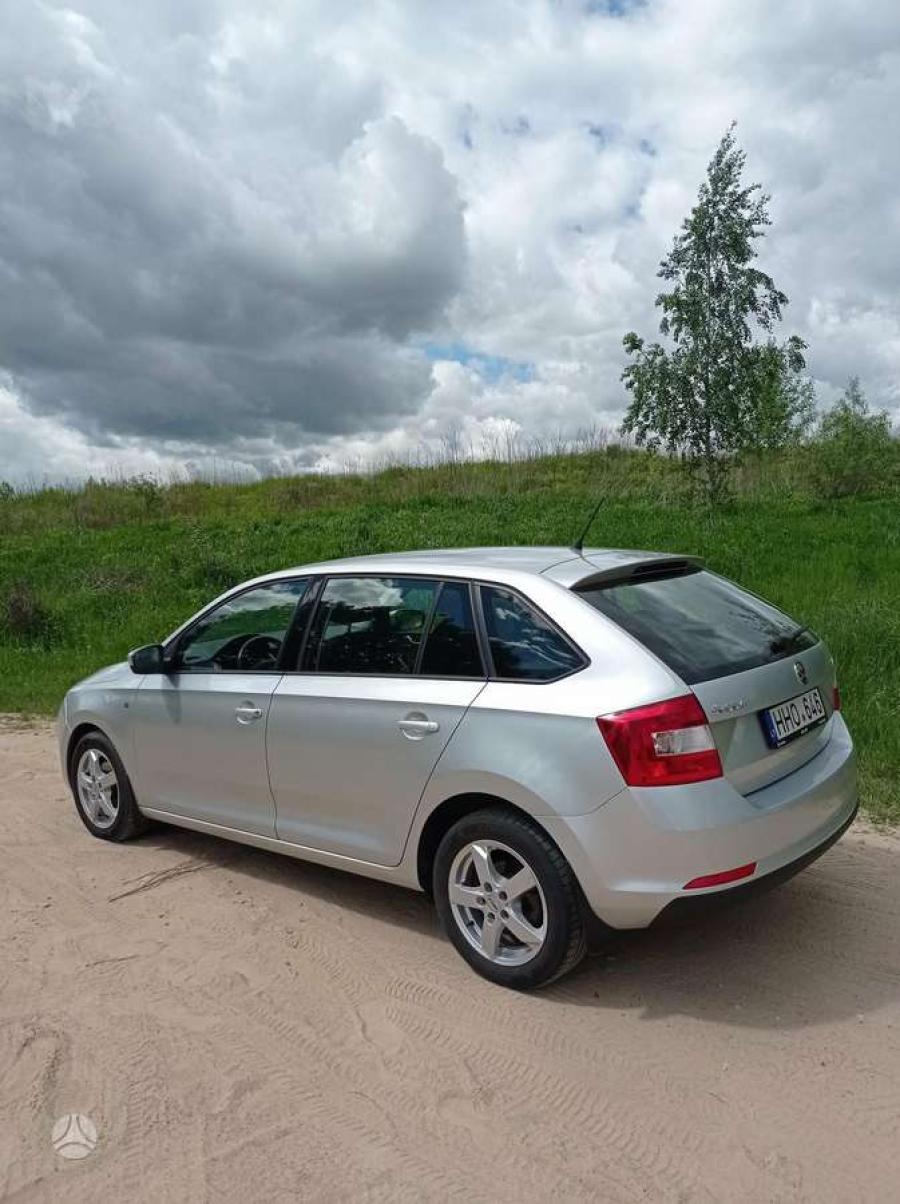 Grey Skoda Rapid 2014 in Vilnius, with an engine capacity of 1.20 L and mileage of 134 thousand km for 3950 €, photo 6 on AUTOMOTO.COM.LV