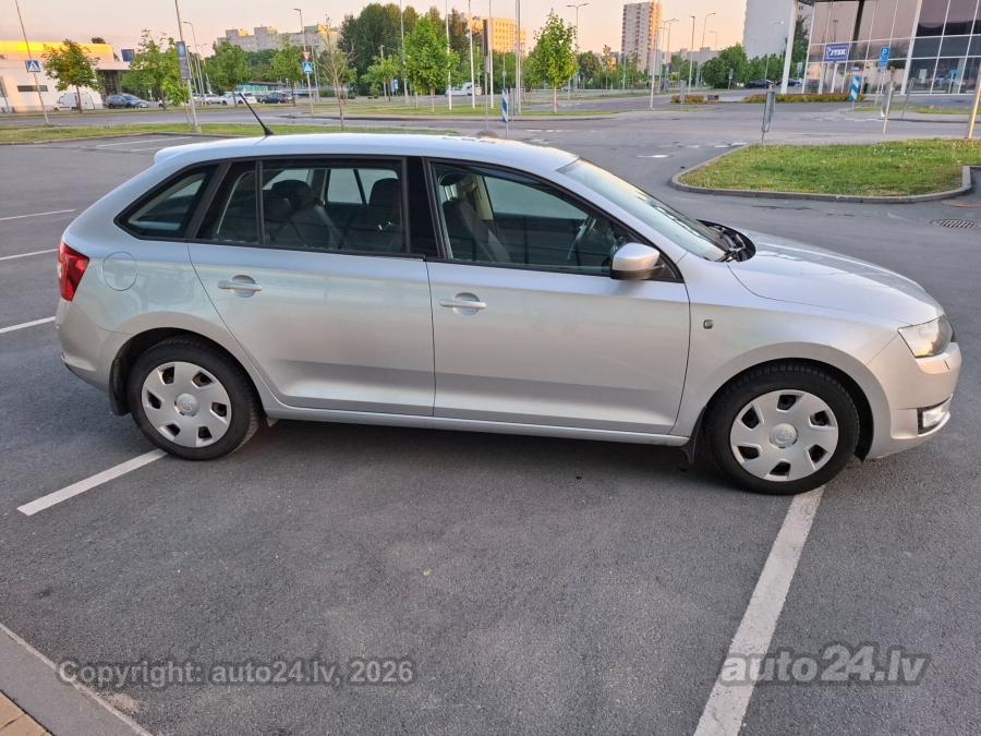 Grey Skoda Rapid 2015 in Tallinn, with an engine capacity of 1.20 L and mileage of 186 thousand km for 5600 €, photo 6 on AUTOMOTO.COM.LV