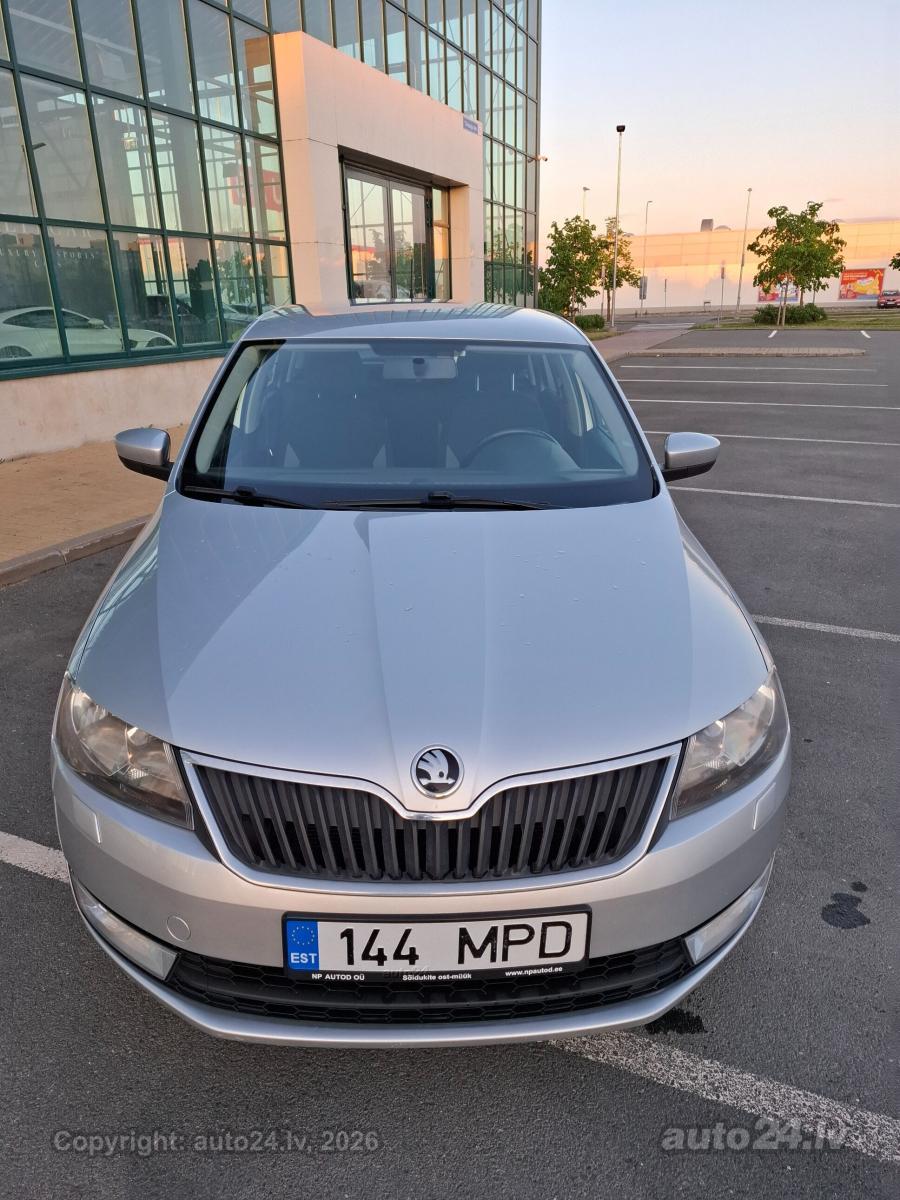Grey Skoda Rapid 2015 in Tallinn, with an engine capacity of 1.20 L and mileage of 186 thousand km for 5600 €, photo 7 on AUTOMOTO.COM.LV