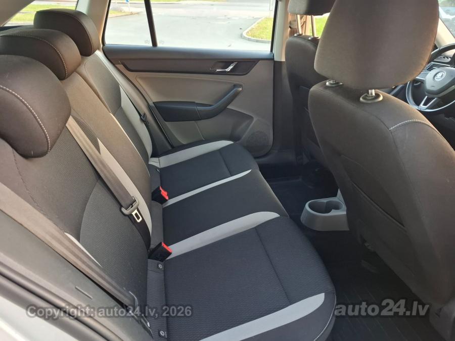 Grey Skoda Rapid 2015 in Tallinn, with an engine capacity of 1.20 L and mileage of 186 thousand km for 5600 €, photo 15 on AUTOMOTO.COM.LV