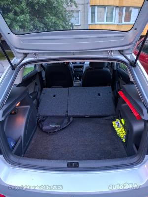 Grey Skoda Rapid 2015 in Tallinn, with an engine capacity of 1.20 L and mileage of 186 thousand km for 5600 €, photo 17 on AUTOMOTO.COM.LV