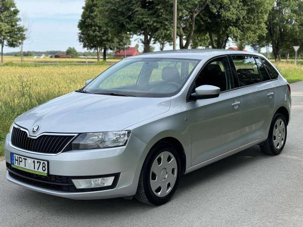 Pelēks Skoda Rapid 2015 Mažeikiai, ar dzinēja tilpumu 1.60 L un nobraukumu 166 tūkst. km par 3800 €, foto 6 vietnē AUTOMOTO.COM.LV
