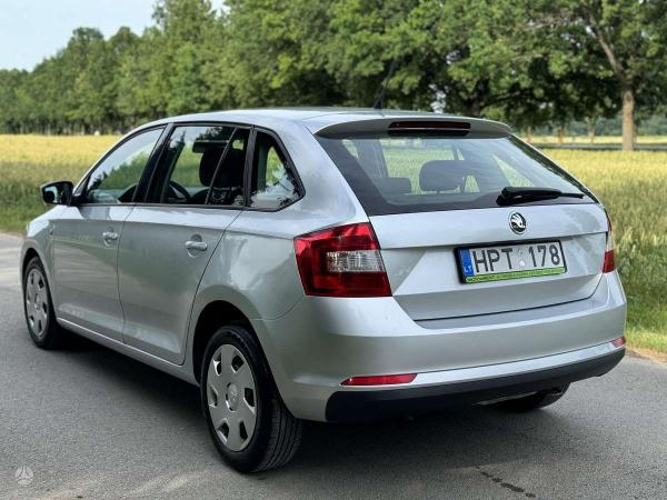 Pelēks Skoda Rapid 2015 Mažeikiai, ar dzinēja tilpumu 1.60 L un nobraukumu 166 tūkst. km par 3800 €, foto 9 vietnē AUTOMOTO.COM.LV