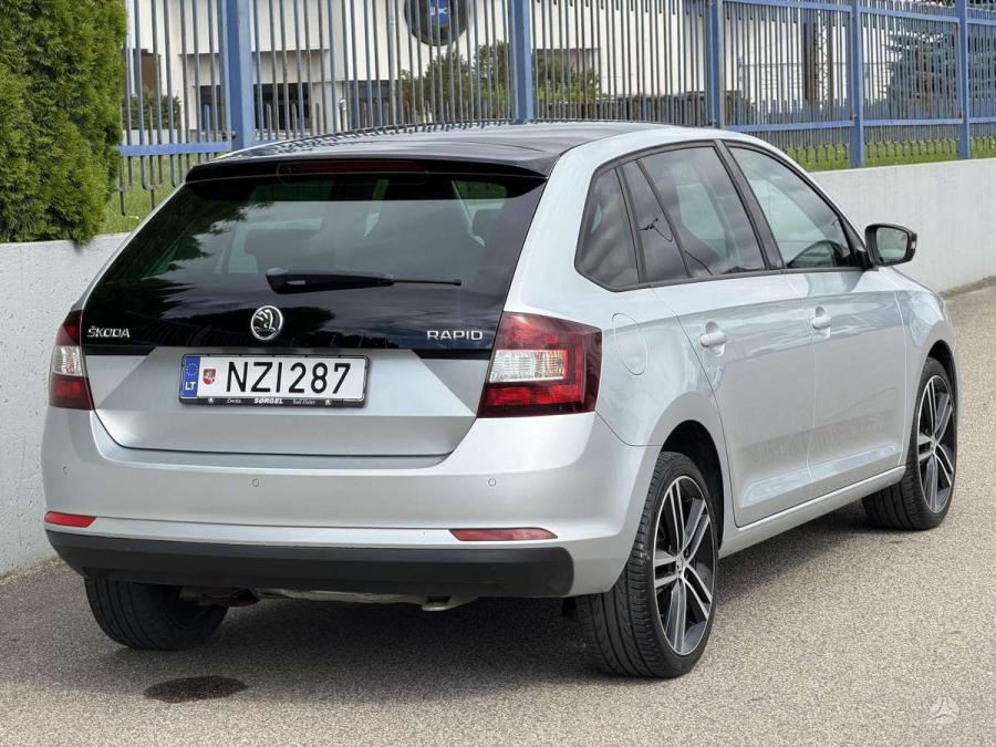 Pelēks Skoda Rapid 2015 Viļņa, ar dzinēja tilpumu 1.20 L un nobraukumu 192 tūkst. km par 7000 €, foto 6 vietnē AUTOMOTO.COM.LV