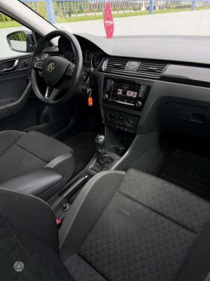 Pelēks Skoda Rapid 2015 Viļņa, ar dzinēja tilpumu 1.20 L un nobraukumu 192 tūkst. km par 7000 €, foto 12 vietnē AUTOMOTO.COM.LV
