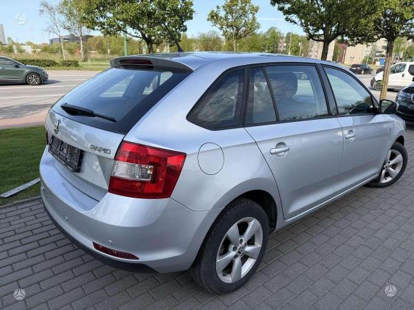 Pelēks Skoda Rapid 2015 Klaipėda, ar dzinēja tilpumu 1.60 L un nobraukumu 172 tūkst. km par 4999 €, foto 5 vietnē AUTOMOTO.COM.LV
