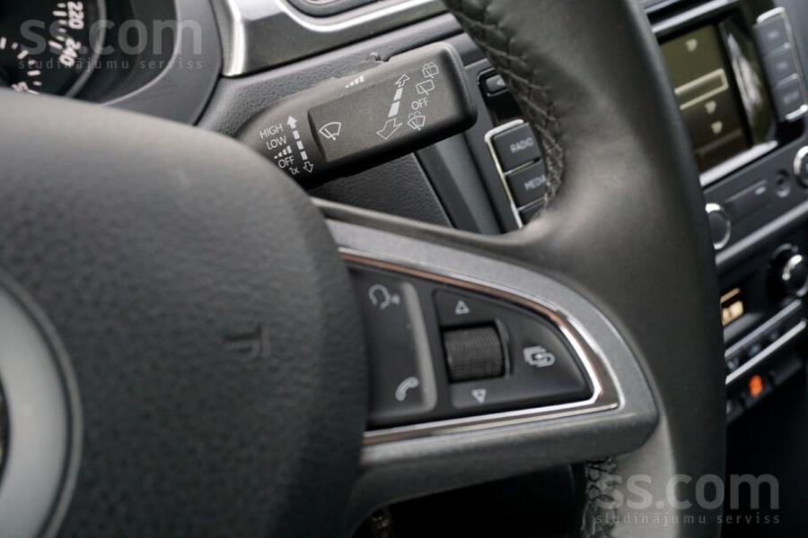 Grey Skoda Rapid 2015 in Riga, with an engine capacity of 1.20 L and mileage of 178 thousand km for 4970 €, photo 29 on AUTOMOTO.COM.LV