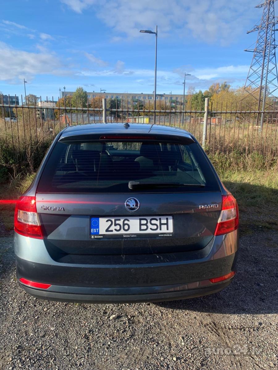 Grey Skoda Rapid 2016 in Tallinn, with an engine capacity of 1.20 L and mileage of 154 thousand km for 5500 €, photo 3 on AUTOMOTO.COM.LV