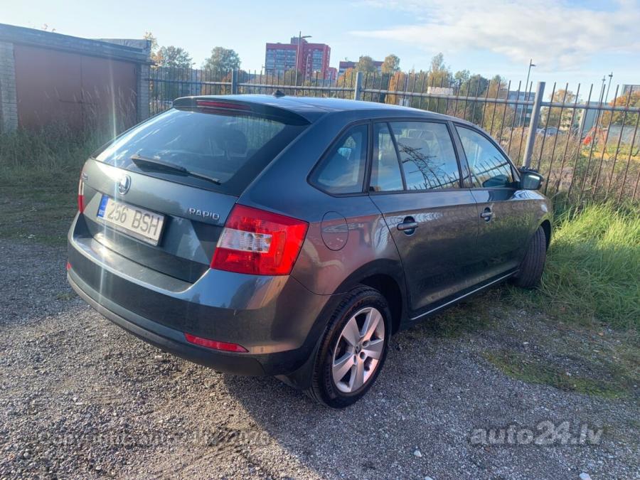 Grey Skoda Rapid 2016 in Tallinn, with an engine capacity of 1.20 L and mileage of 154 thousand km for 5500 €, photo 4 on AUTOMOTO.COM.LV
