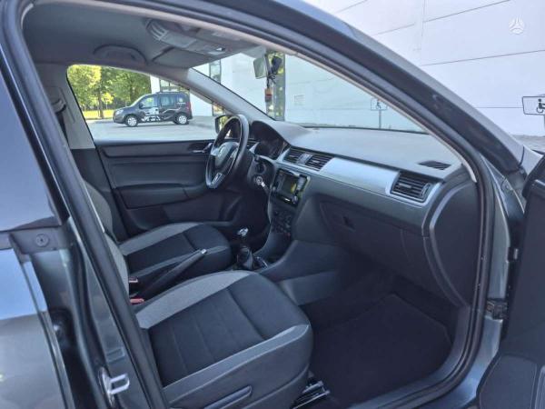 Grey Skoda Rapid 2016 in Kaunas, with an engine capacity of 1.60 L and mileage of 191 thousand km for 5800 €, photo 3 on AUTOMOTO.COM.LV