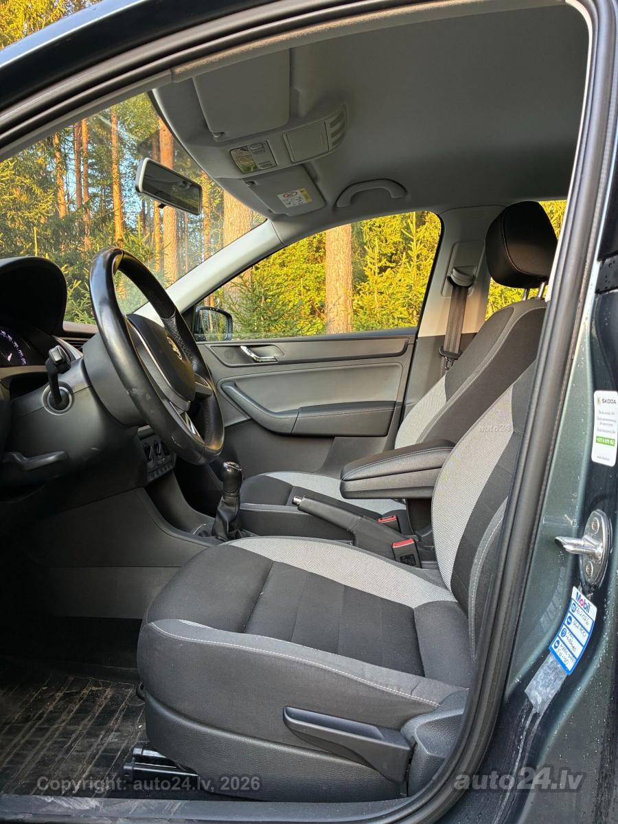 Grey Skoda Rapid 2016 in Tartu, with an engine capacity of 1.20 L and mileage of 124 thousand km for 5999 €, photo 9 on AUTOMOTO.COM.LV