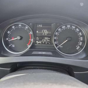 Pelēks Skoda Rapid 2016 Viļņa, ar dzinēja tilpumu 1.20 L un nobraukumu 270 tūkst. km par 2900 €, foto 8 vietnē AUTOMOTO.COM.LV