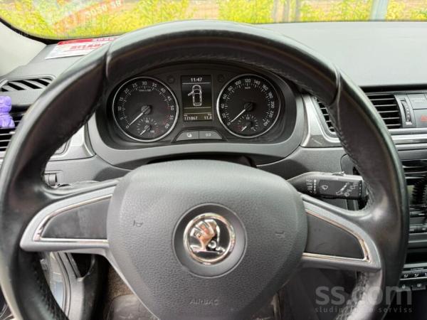 Skoda Rapid 2016 Rīga vietnē Pelēks Skoda Rapid 2016 Rīga, ar dzinēja tilpumu 1.60 L un nobraukumu 172 tūkst. km par 6000 €, foto 6 vietnē AUTOMOTO.COM.LV