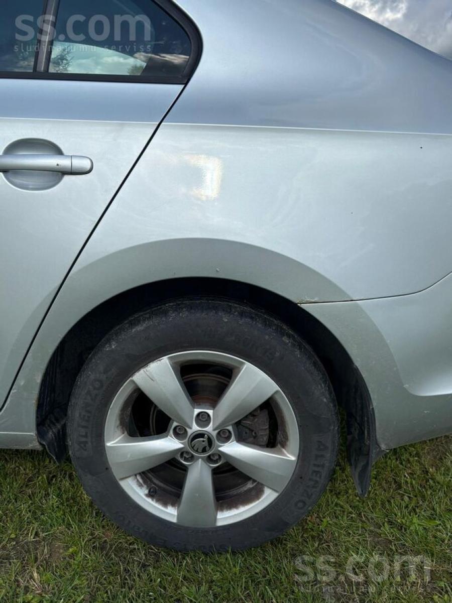 Pelēks Skoda Rapid 2016 Ventspils, ar dzinēja tilpumu 1.60 L un nobraukumu 312 tūkst. km par 2800 €, foto 8 vietnē AUTOMOTO.COM.LV
